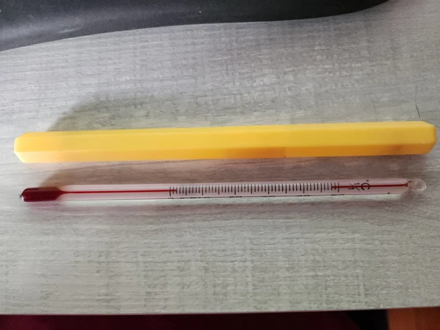 VINTAGE LABORATORY IMMERSION Glass Celsius Thermometer with Yellow Case ...