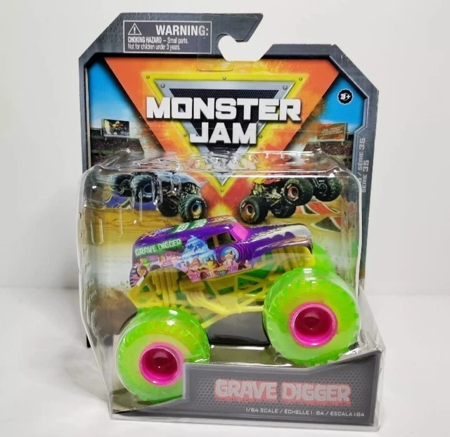 MONSTER JAM TRUCK GRAVE DIGGER 1:64 Series 35 RARE 2024 Street Treats ...