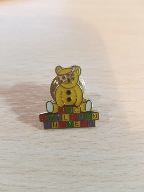 VINTAGE BBC CHILDREN in Need Pudsey Bear pin badge - Great condition £1 ...