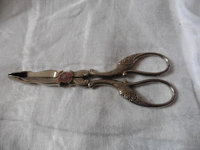ANCIENNE PINCE A Compresse Corps De Cygne 14 Cm EUR 15,00 - PicClick FR