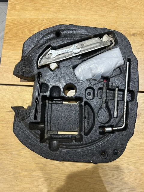 MERCEDES-BENZ R171 SLK, EMERGENCY JACK SET SPARE WHEEL KIT BASE ...