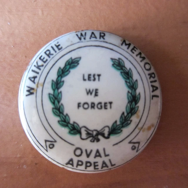 Waikerie War Memorial Oval Appeal Tin Badge Lest We Forget Vgc 40 00