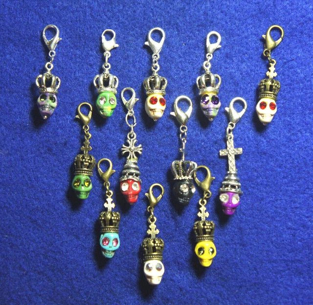 CHARIVARI - VANITAS cranio teschio memento mori voodoo ciondolo EUR 4 ...