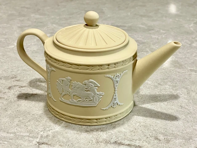 WEDGWOOD PRIMROSE YELLOW Jasperware Ulysses Miniature Teapot 3.5" tall ...