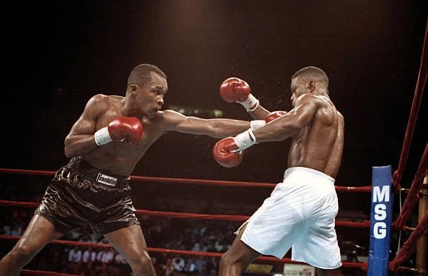 SUGAR RAY LEONARD Throws A Punch Against Terry Norris 3 Old Boxing ...