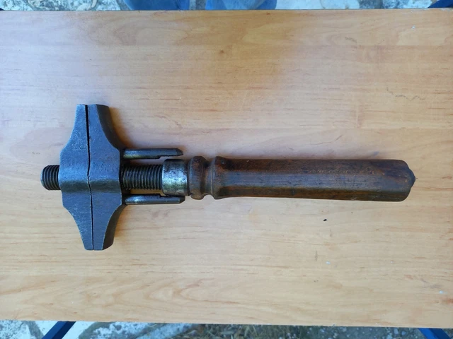 ANCIEN OUTIL ANCIENNE clé à molette clé anglaise Peugeot Aines Old tool EUR 19,00 - PicClick FR