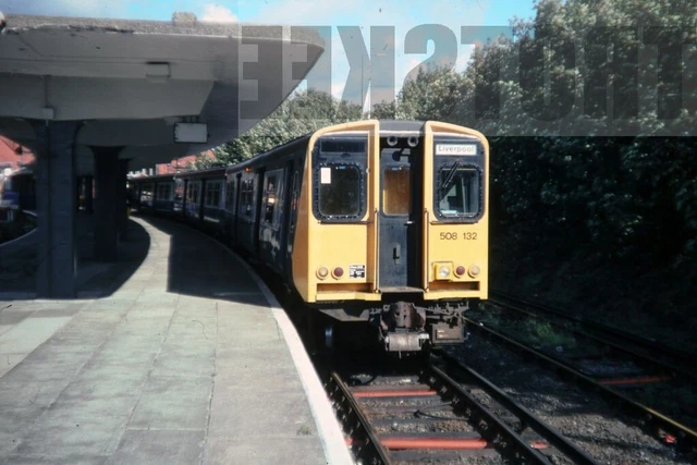 35MM SLIDE BR British Rail DMU Class 508 508132 1995 Original £4.98 ...