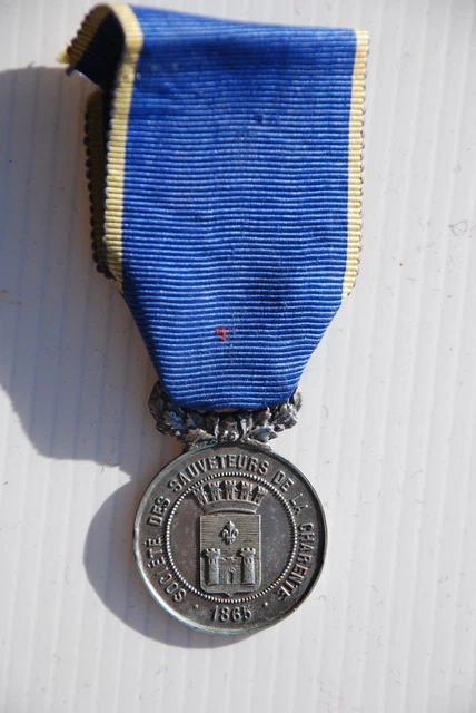 MÉDAILLE SOCIÉTÉ DES Sauveteurs De La Charente 1865 EUR 10,00 - PicClick FR