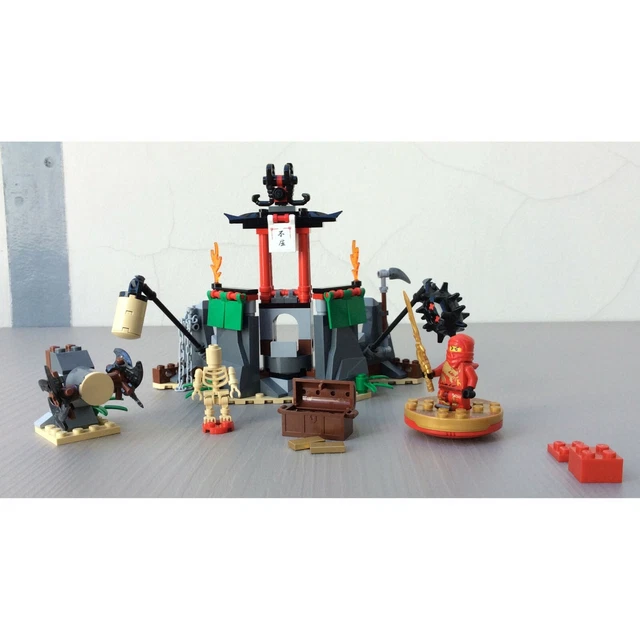 LEGO NINJAGO - 2254 - Mountain Shrine - Le temple de la montagne - SET ...