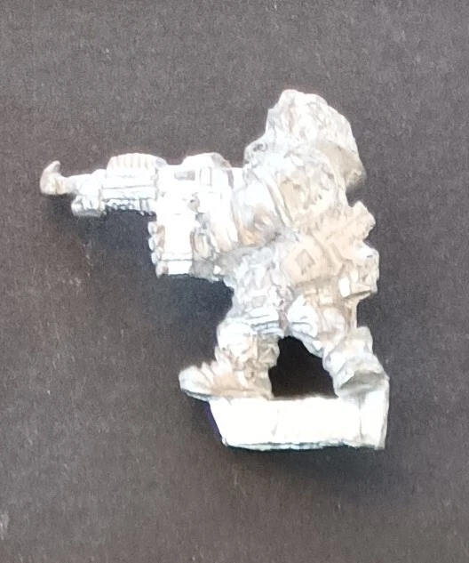 Rogue Trader Warhammer 40k Rt Squat Space Dwarf With Autogun I Oop Eur