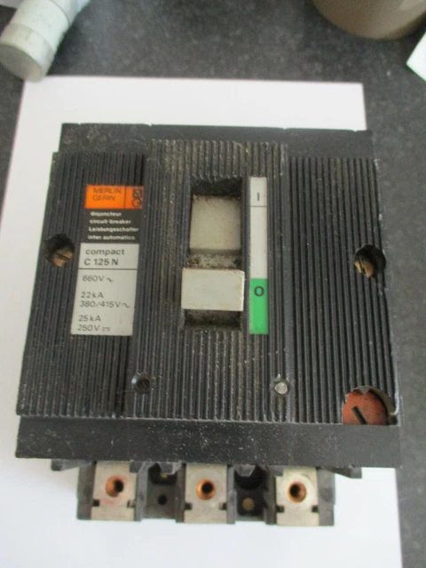 DISJONCTEUR TRIPLE PÔLE Mccb Merlin Gerin Compact C125 N 16 Amp EUR 57 ...