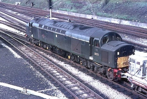 ORIGINAL COLOUR SLIDE of D272 BR class 40 diesel loco £4.20 - PicClick UK