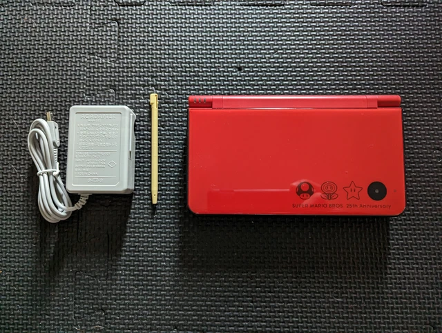 NINTENDO DSI XL Super Mario Bros. 25th Anniversary Edition w/ Charger ...