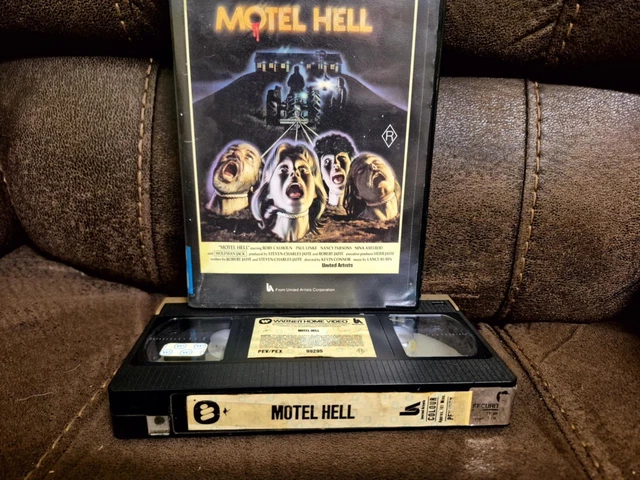 RARE HORROR VHS Movie Motel Hell Ex-rental Warner Home Video $175.00 ...