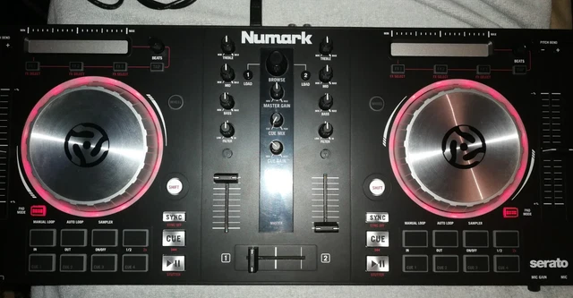 NUMARK MIXTRACK PRO 3 Serato ready Dj Controller 2 Deck EUR 101,00 ...