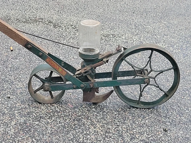 RARE PLANET JR Jiffy Seeder Hoe Collectible Vintage Garden Tool Farm ...