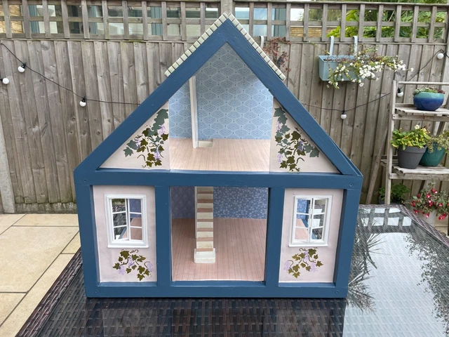 DOLL HOUSE. RESTORED, hand built, hand painted. £42.28 - PicClick UK