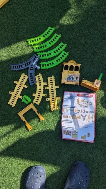 THOMAS THE TANK Engine Trackmaster Monkey Palace Set - Complete ...