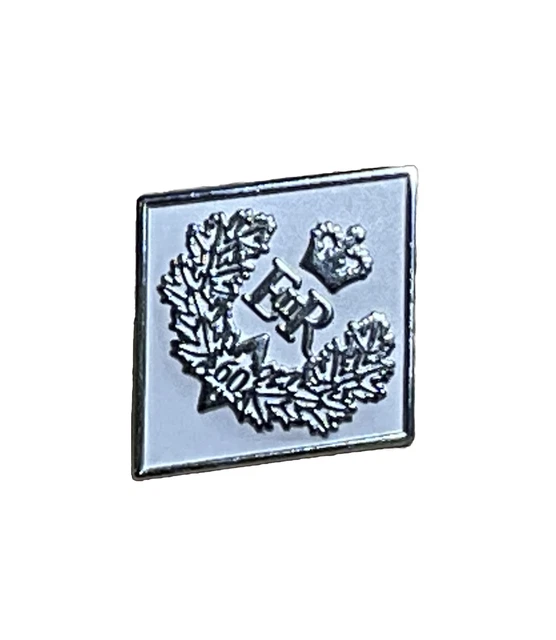 QUEEN ELIZABETH II ER Diamond Jubilee 60th Coronation 1952-2012 Lapel ...
