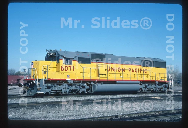 ORIGINAL SLIDE UP Union Pacific New SD60 6071 Dolton IL 1988 £8.19 ...