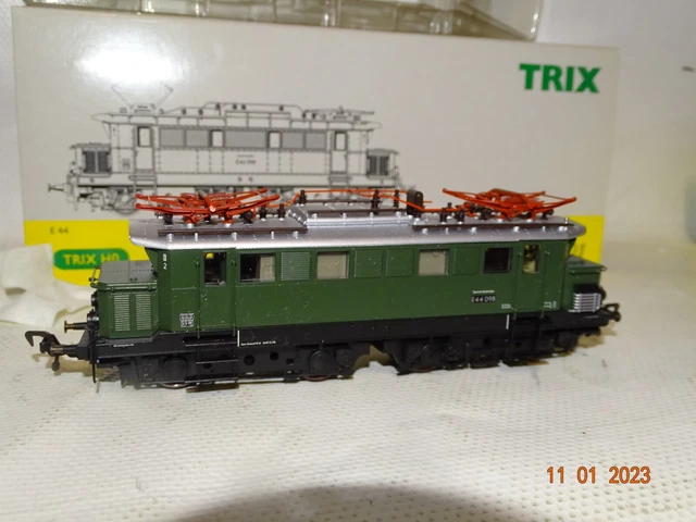 H0 - TRIX - E - LOK E44 098 - OVP - Neuwertig EUR 99,00 - PicClick DE