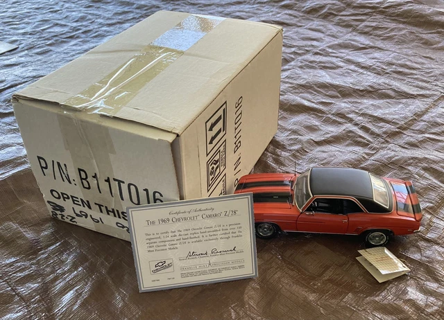 FRANKLIN MINT: VINTAGE 1969 Chevrolet Camaro Z28 1/24 Scale Die Cast ...