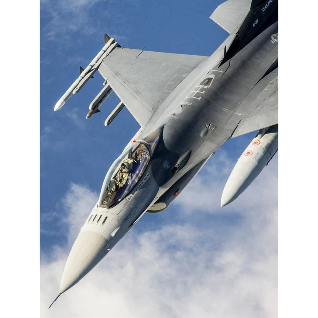 PHOTO MILITAIRE USA USAF F-16 Fighting Falcon Fighter Jet art mural ...