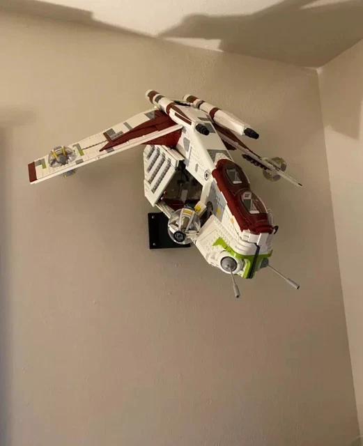 LEGO UCS REPUBLIC Gunship Wall Mount (75309) £27.37 - PicClick UK