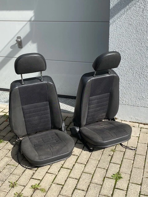 LAND ROVER DEFENDER 110 Puma Td4 heated Front Seats Pair £650.00 ...