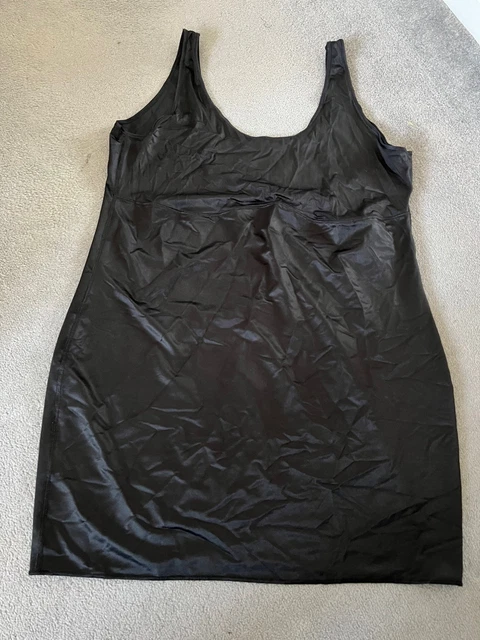 NEW MARKS AND Spencer black firm control secret slimming slip size 20 £ ...