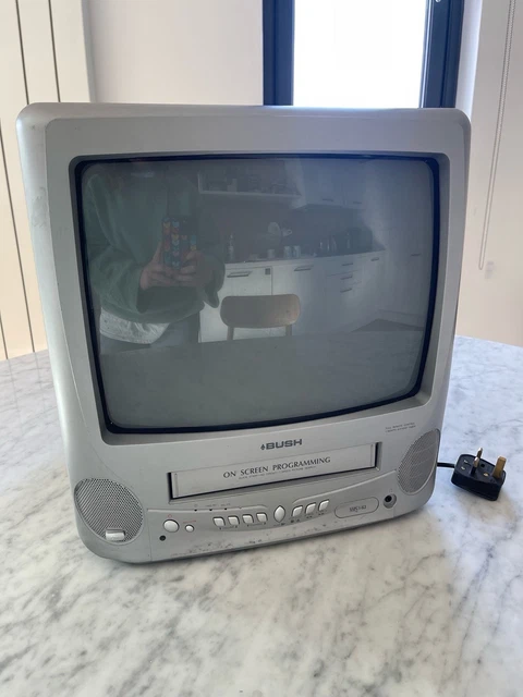 BUSH 14& VINTAGE Gaming TV Combi VHS Player VCR BTV18SIL/VA Fully Working Remote £79.99 ...