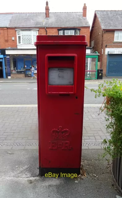 PHOTO 6X4 ELIZABETH II postbox on Station Road, Queensferry Connah's ... PHOTO 6X4 ELIZABETH II postbox on Station Road, Queensferry Connah's ...