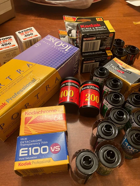 35MM FILM LOT (32 Rolls) of EXPIRED various 35mm Kodak, Fujifilm (c41 ...