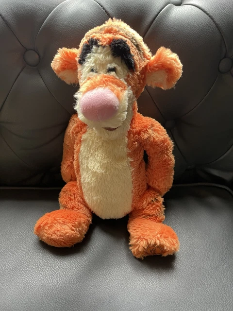 DISNEY STORE EXCLUSIVE Winnie The Pooh Plush - Fluffy Tigger Teddy £9. ...