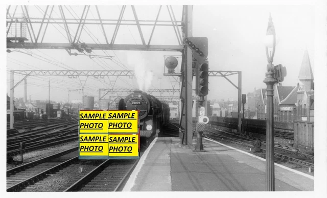 BRITISH RAILWAYS B&W Photograph-Steam Loco 70039 at Bethnal Green 1958 ...