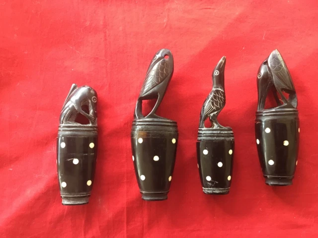 LOT DE BOÎTES en corne sculpter avec décor animal ancienne EUR 40,00 ...