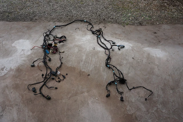 MERCEDES ML W166 350.Cdi Engine Bay Suround Headlight Plug Wiring Loom ...