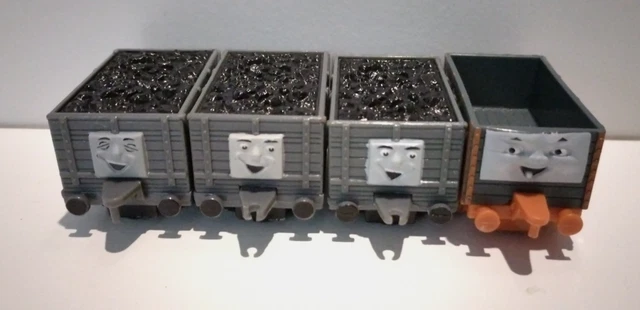 ERTL THOMAS THE Tank Engine - Troublesome Trucks & Scruffy Lot (2 ...
