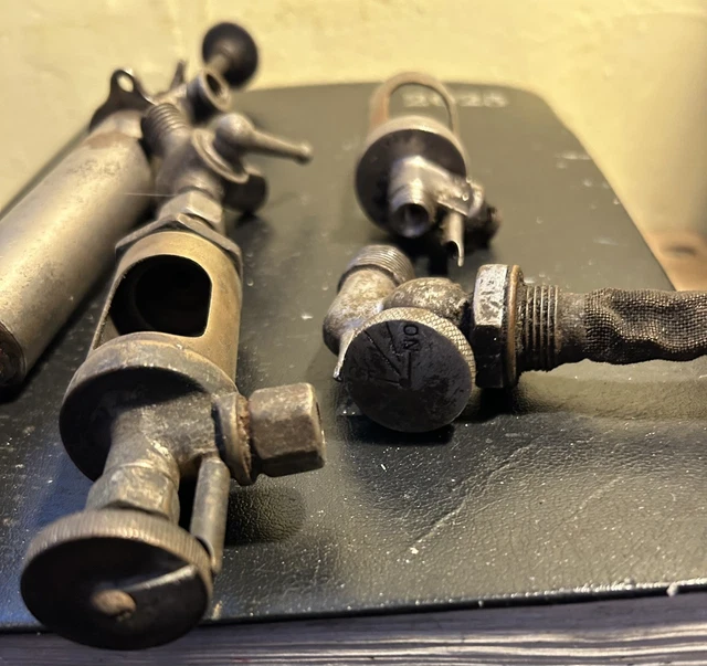 VETERAN VINTAGE FLAT Tank Oil Pump Ajs Bsa Triumph Etc. £66.08 ...