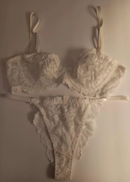 WHITE LACE BRA & Thong Set, Size Medium, Non Refundable, Size runs ...