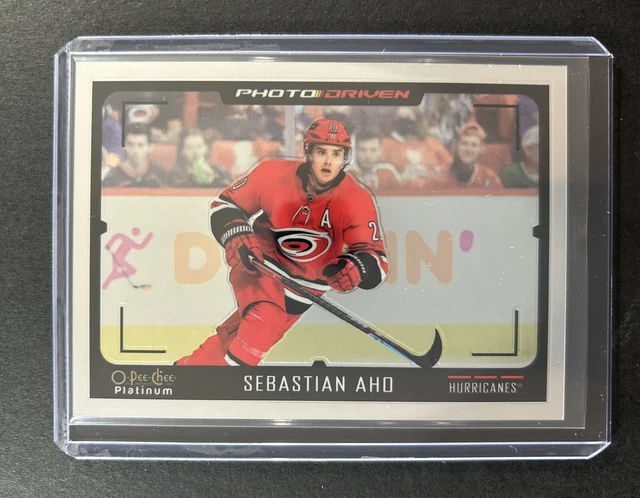 SEBASTIAN AHO 2021-22 O-Pee-Chee foto platino guidata #PD-6 Carolina ...