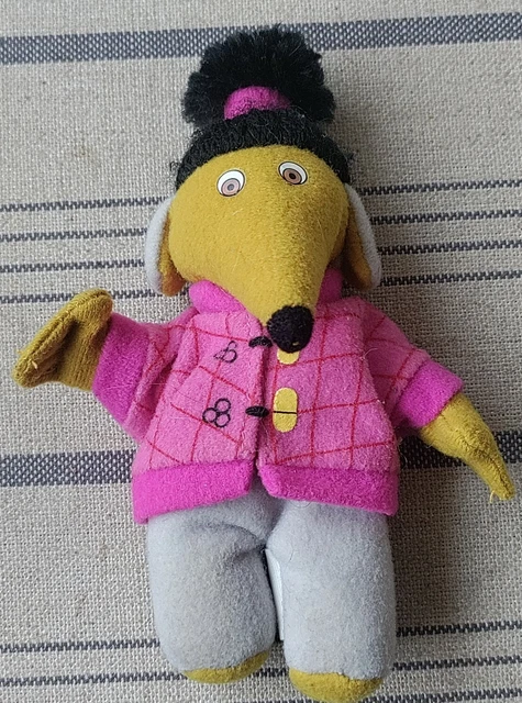 OFFICIAL THE WOMBLES Shansi Womble Mcdonalds Happy Meal Plush 1999 £4. ...
