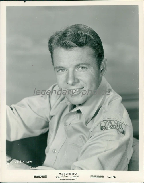 1957 ACTOR AND Soldier Audie Murphy of Joe Butterfly Original News ...