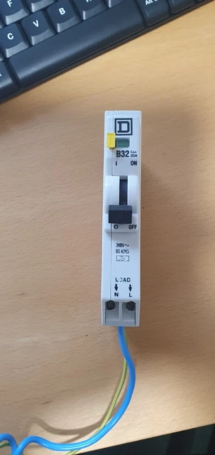 SQUARE D 32A RCBO £40.00 - PicClick UK