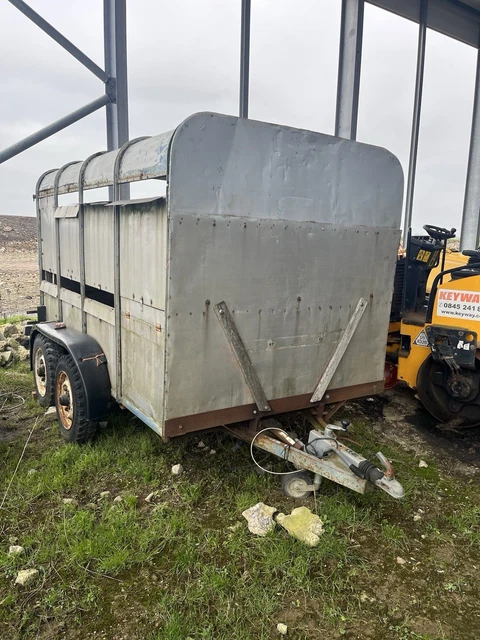 10 FT LIVESTOCK trailer sheep/pigs/goats used £669.70 - PicClick UK