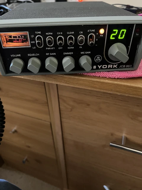 YORK JCB 863 40-Channel Mobile Transceiver CB Radio With Mid Block ...