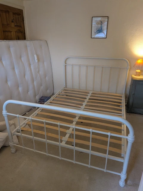 METAL DOUBLE BED Frame White £20.00 - PicClick UK