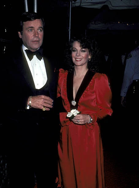 ROBERT WAGNER & Natalie Wood at "A Gift of Music" - Performance in ...