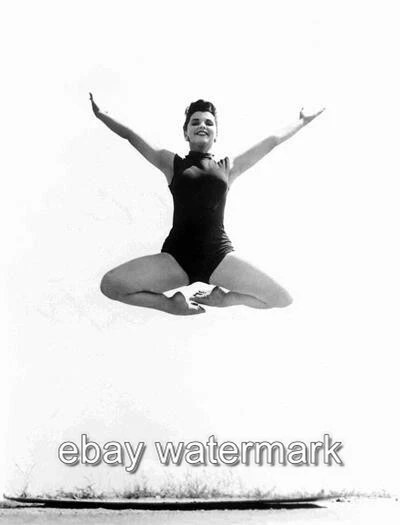 ACTRESS LISA GAYE Leggy Cheesecake Leotards 8X10 Photo 4 £14.46 ...