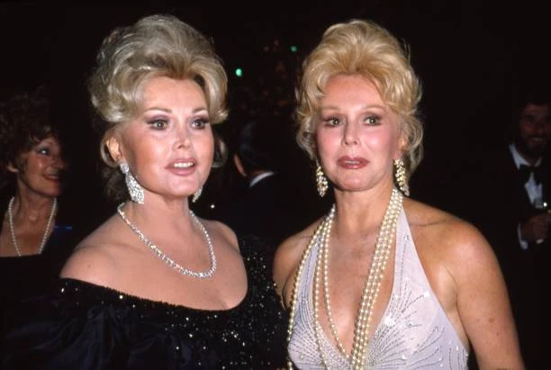 SISTERS ZSA ZSA Gabor and Eva Gabor attend an event October 1980 Old ...